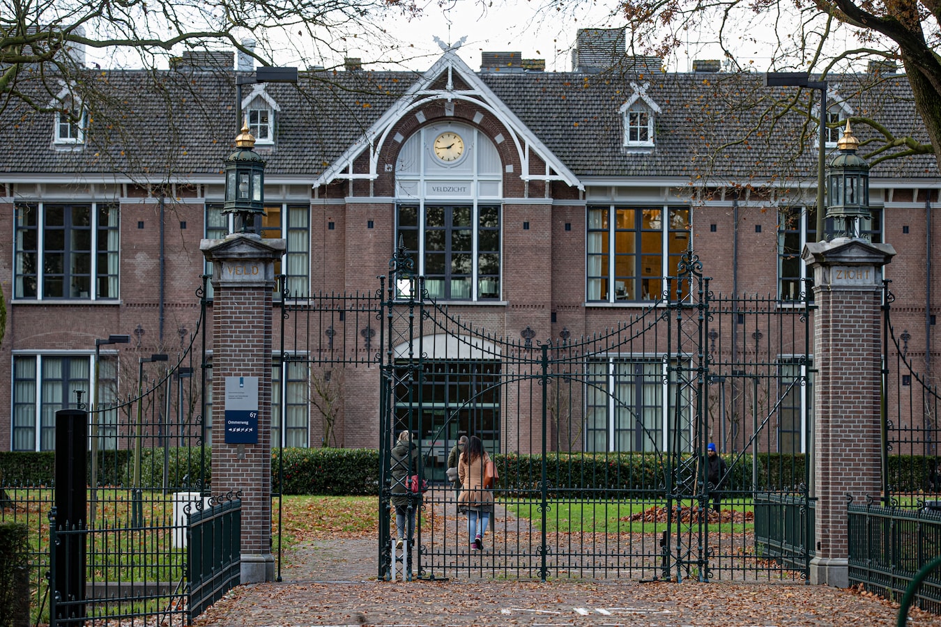 De ‘Anker en Anker’ van ‘Bongers en Bongers’ zwaaien in Ommen en Zwolle ...