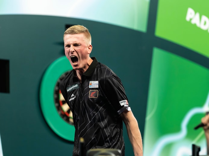 Wát een ontlading bij Wessel Nijman, Nederlander ontsnapt aan WK-exit ...