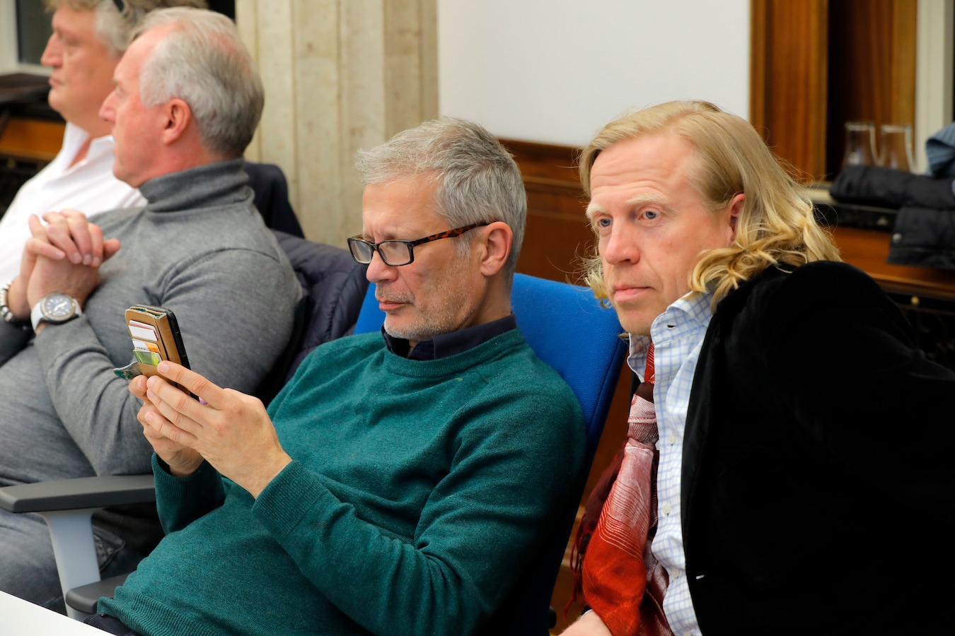 Vlaardingse politici corrupt? ‘Je moet van de week wel even die 1000 ...