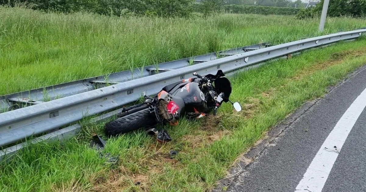Motorrijder scheurt met 200 km per uur over A58 en komt ten val op afrit | Vlissingen | AD.nl
