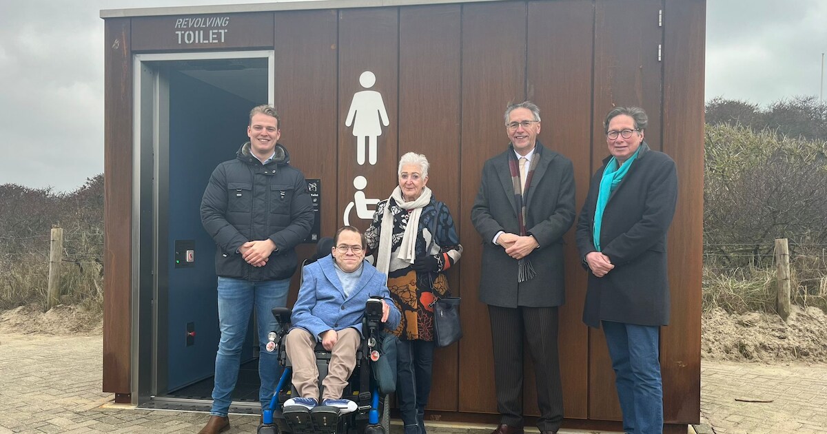 Primeur voor Wassenaar: eerste rolstoeltoegankelijke wc-unit geopend op ...