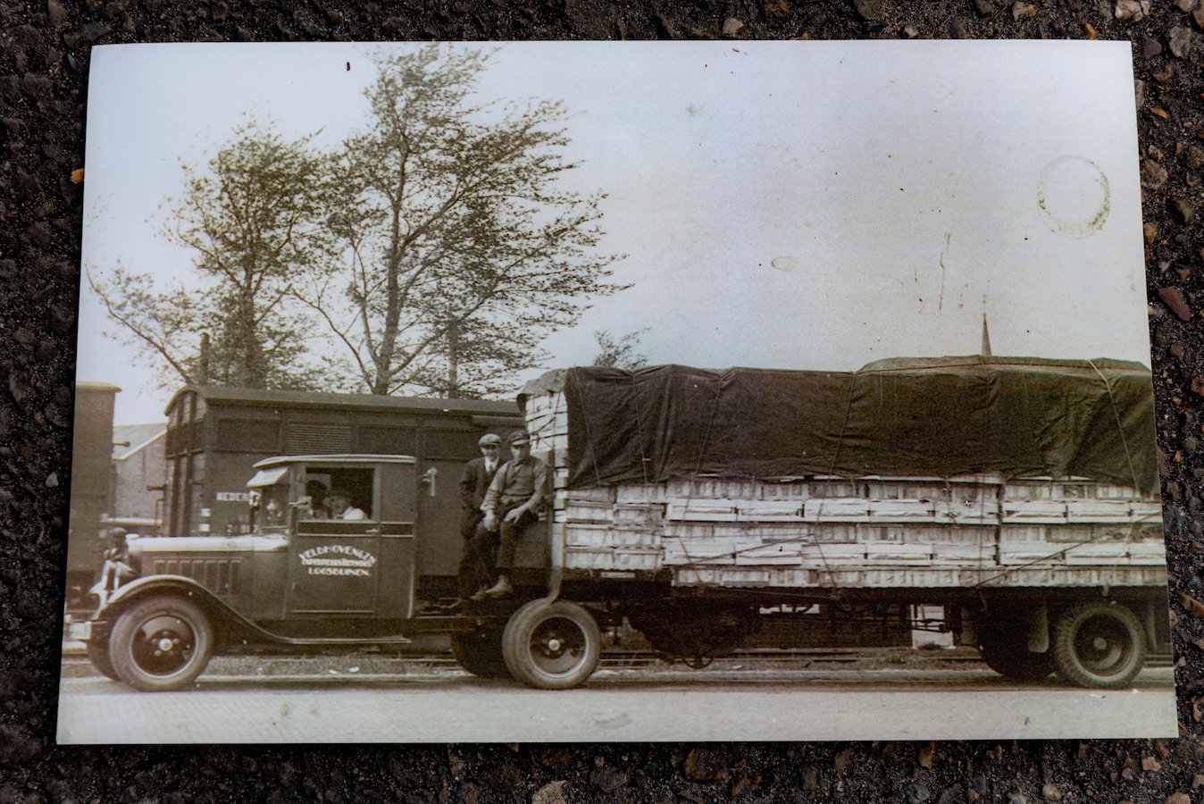 Westlands transportbedrijf bestaat negentig jaar: ‘In de oorlog reden ...