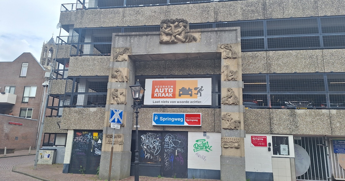 Een geheime ingang bij parkeergarage Springweg? Zo zit het | Regio | AD.nl