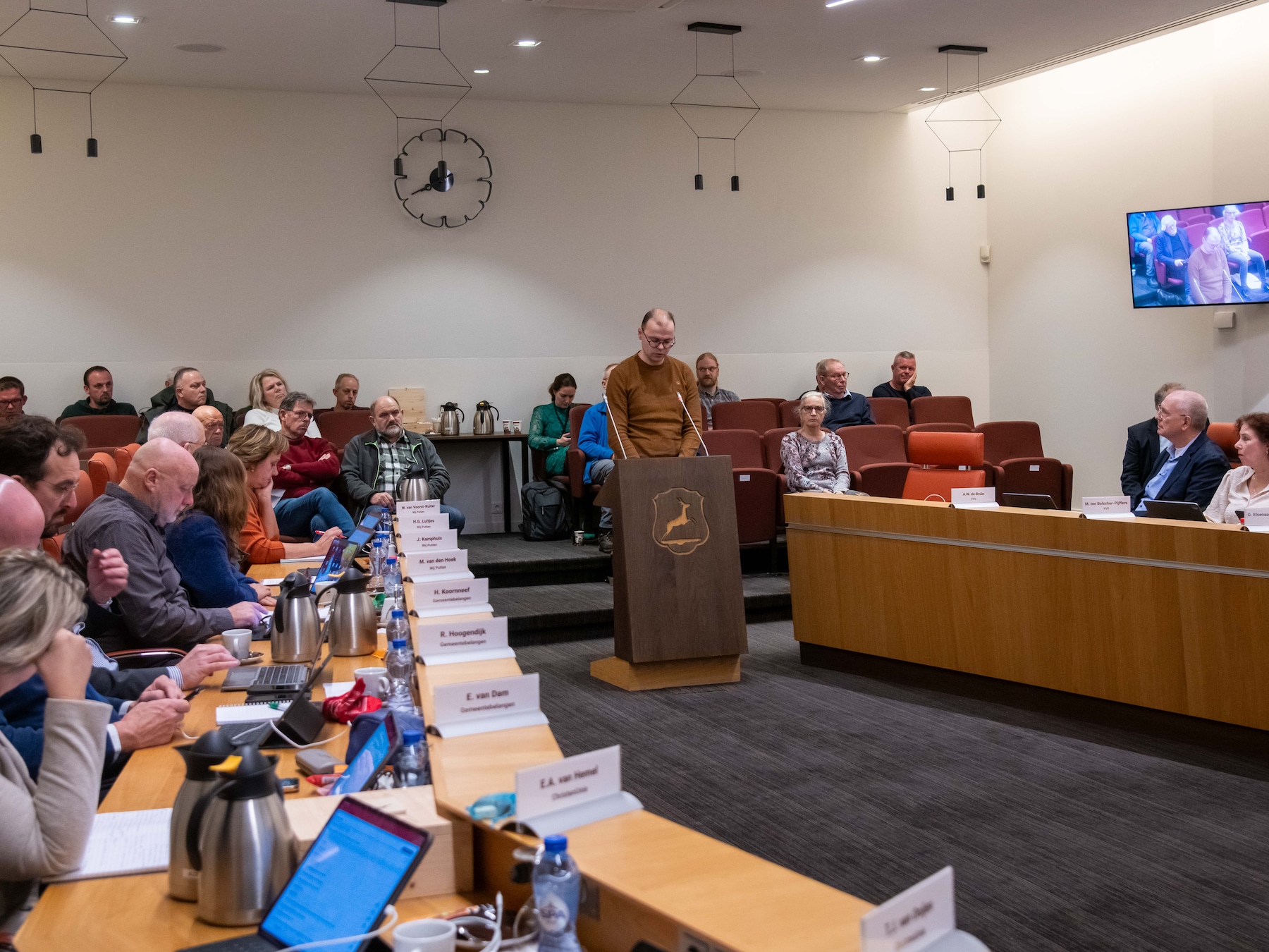 Eerst omstreden deal, nu keiharde aanpak: dit is hoe Ermelo met ...