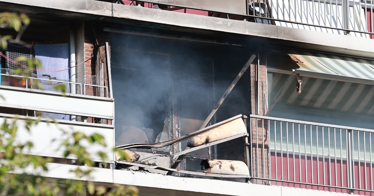 Veel schade bij flatwoning na meerdere explosies, gebouw deels ontruimd ...