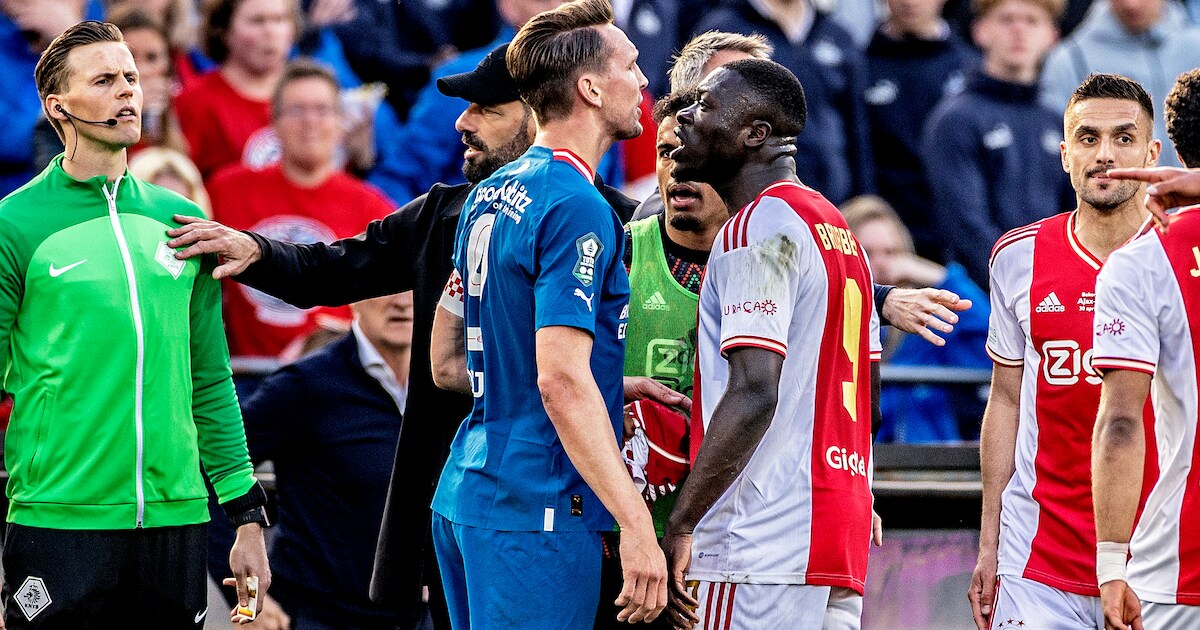 PSV troeft Ajax wéér af in finale vol opstootjes: ‘Je bereikt er niks mee’ | Nederlands voetbal ...