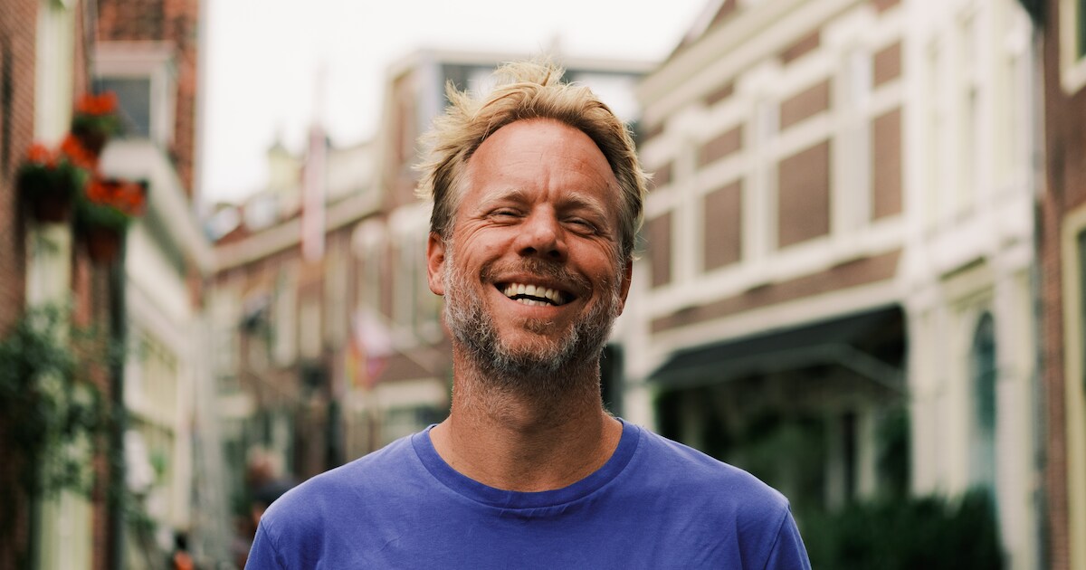 Rapper Diggy Dex neemt videoclip op in Hoogland-West, nieuw album komt ...