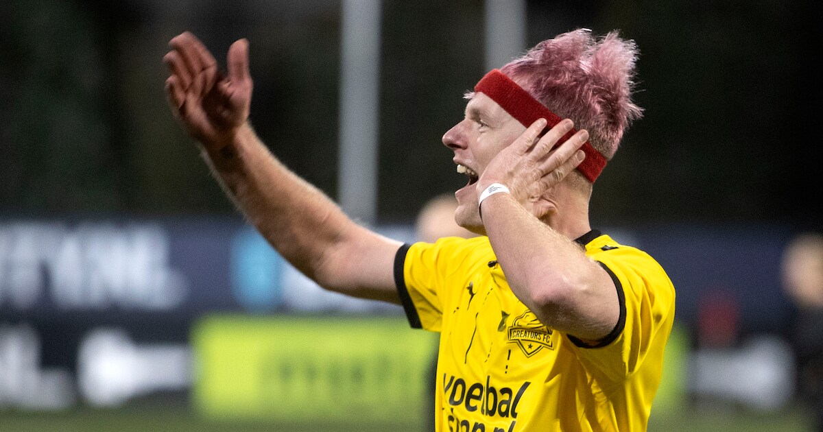 Jeugd klimt zelfs in de lichtmasten om een glimp van Enzo en Jay Jay op ...