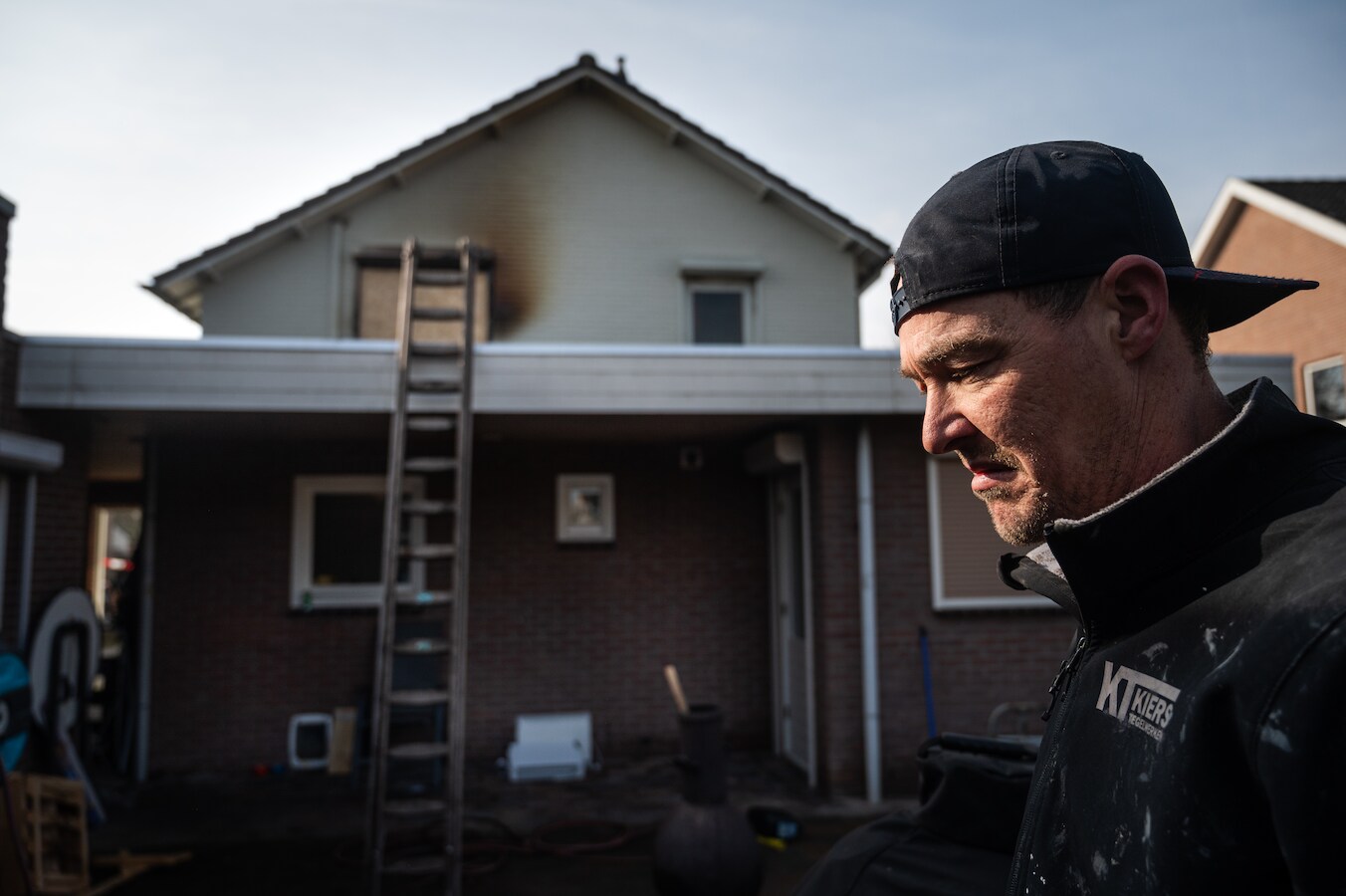 Brand heeft verdrietige gevolgen voor vader Youri: ‘Schoentjes en kleding van onze overleden ...