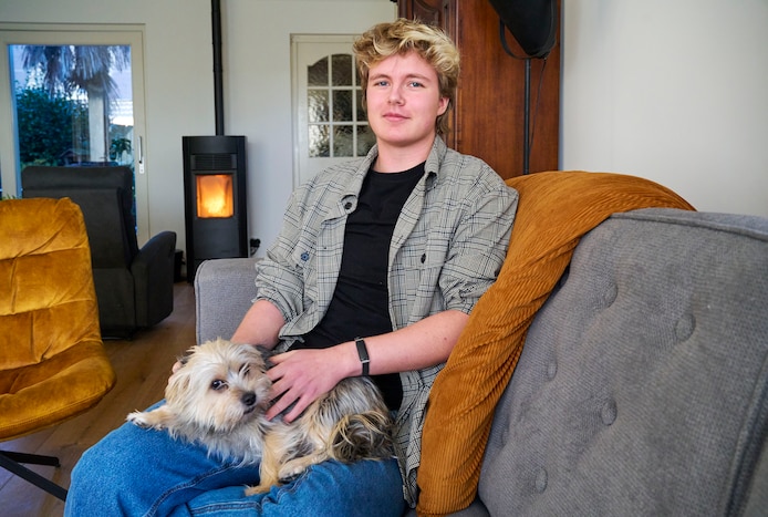 Student van het Jaar Jesse (17) trekt met zijn foto’s ten strijde tegen onrecht en vooroordelen ...