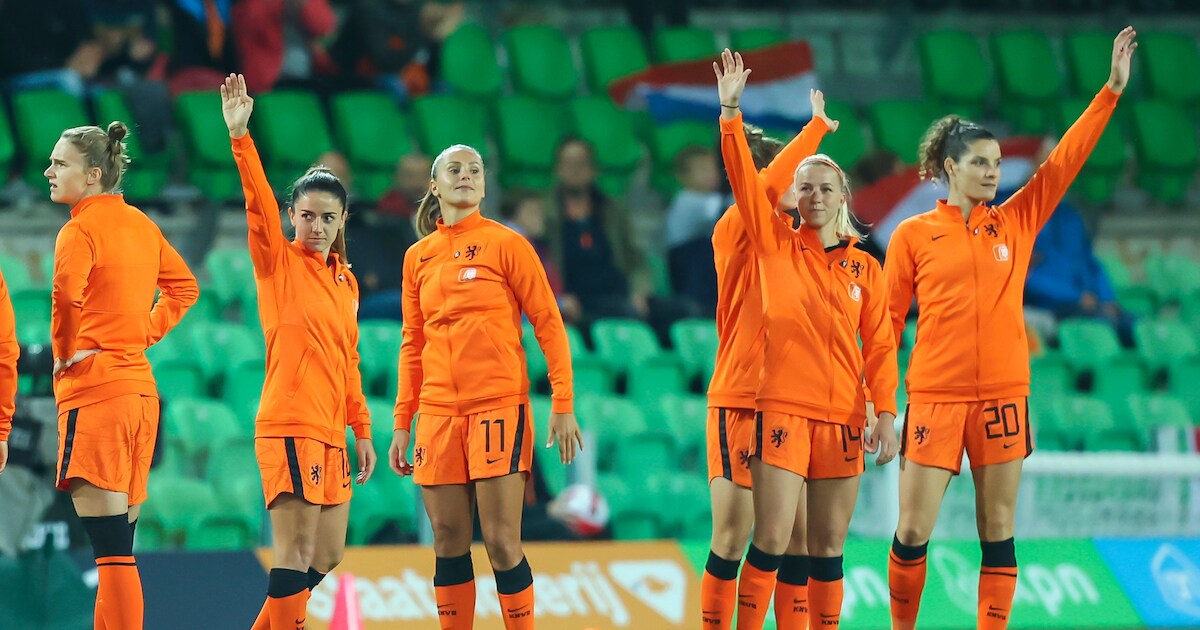 Bondscoach Parsons passeert na ‘slapeloze maanden’ Van Es en Van de ...