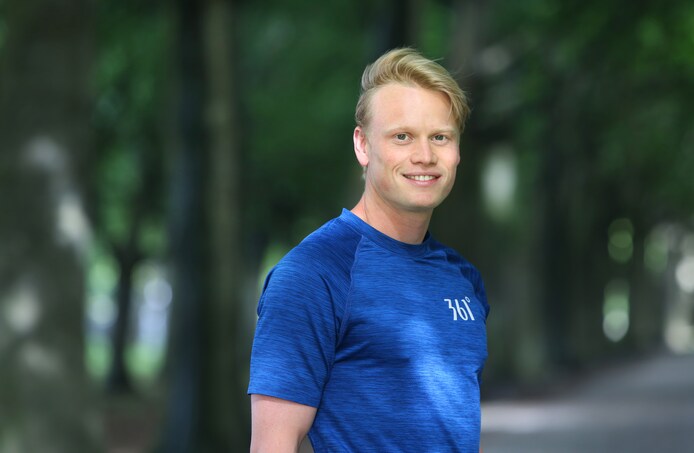 Hagenaar Tom doet triatlons over de hele wereld, maar traint gewoon ...