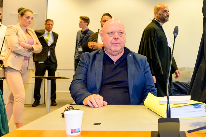 Rechter: Peter Gillis krijgt geen inzage in Nicols boek, maar zij mag ...