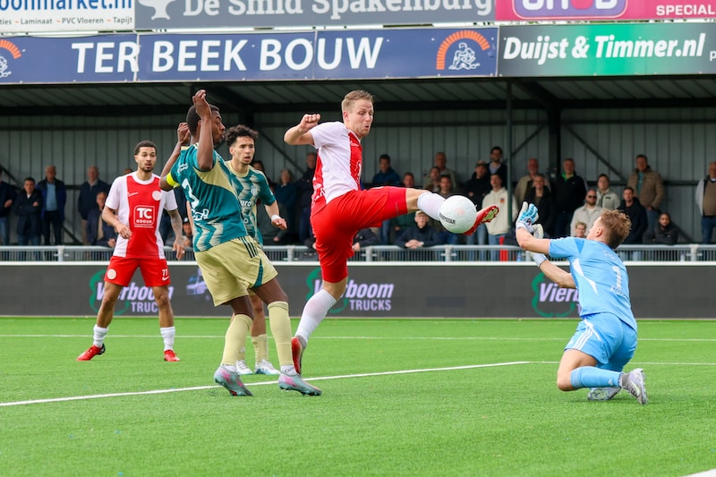 IJsselmeervogels maakt pas op de plaats, spits Jim Beers treurt: ‘Ik ...
