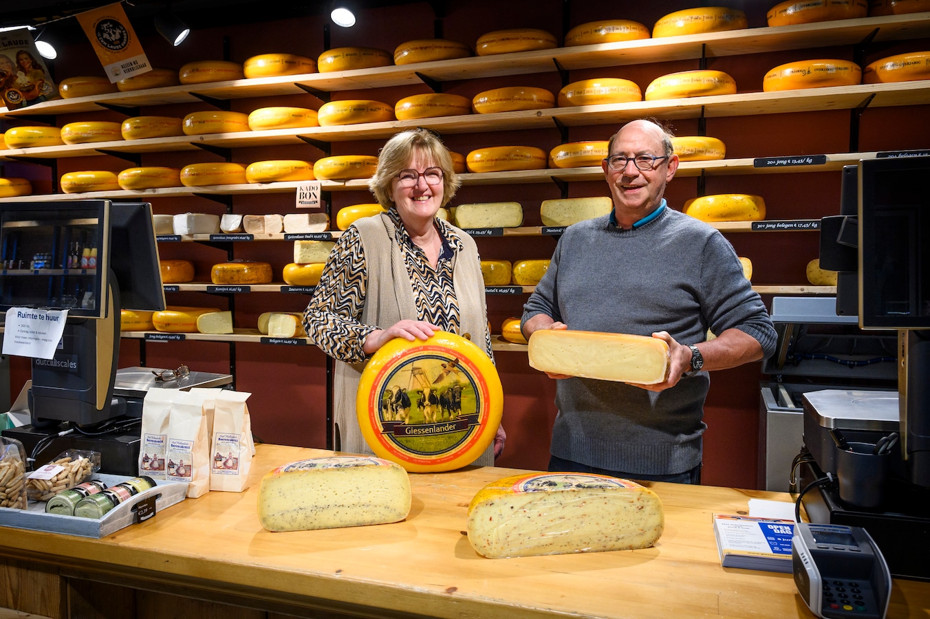 Thera (63) begon ooit met kaas maken in haar keuken, nu produceert de ...