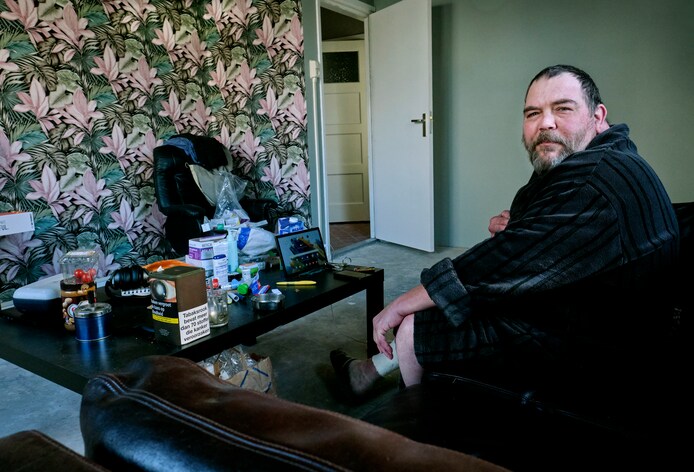 Patrick heeft na vier maanden in zijn auto wonen weer een dak boven z'n ...