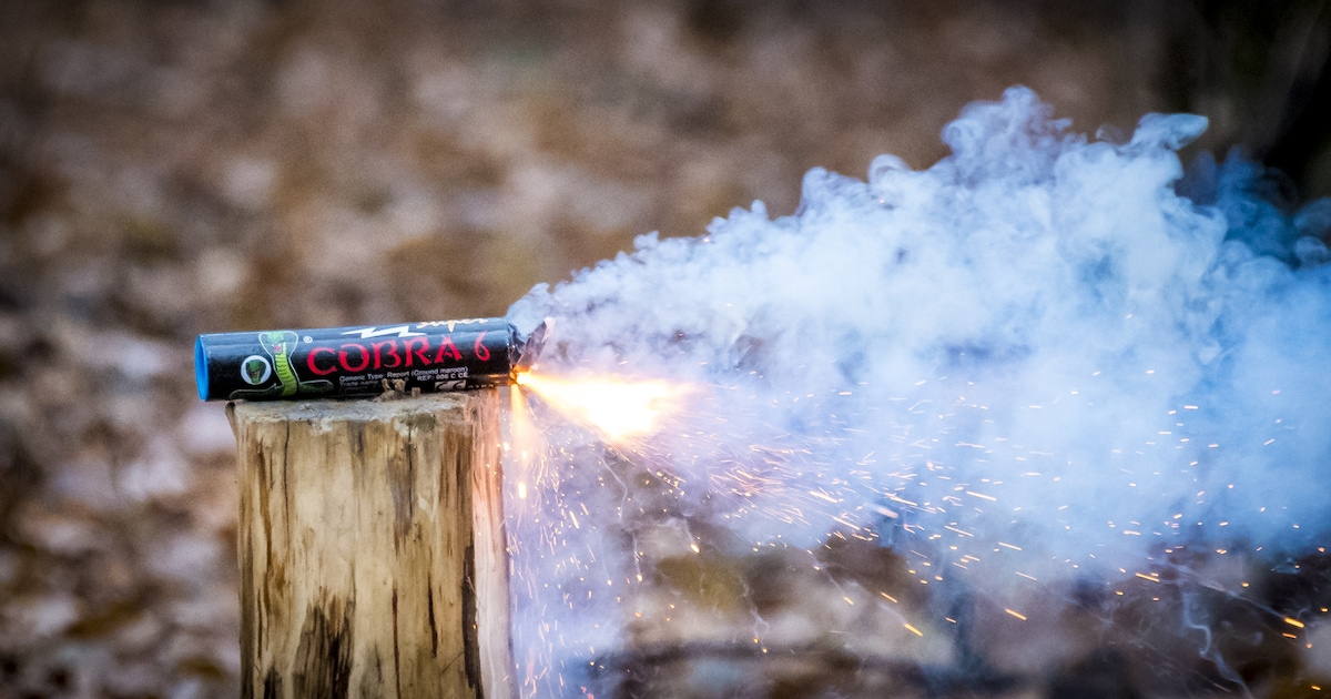 Tientallen kilo’s illegaal vuurwerk ontdekt in huizen in Mijdrecht | Oud en nieuw in Groene Hart ...