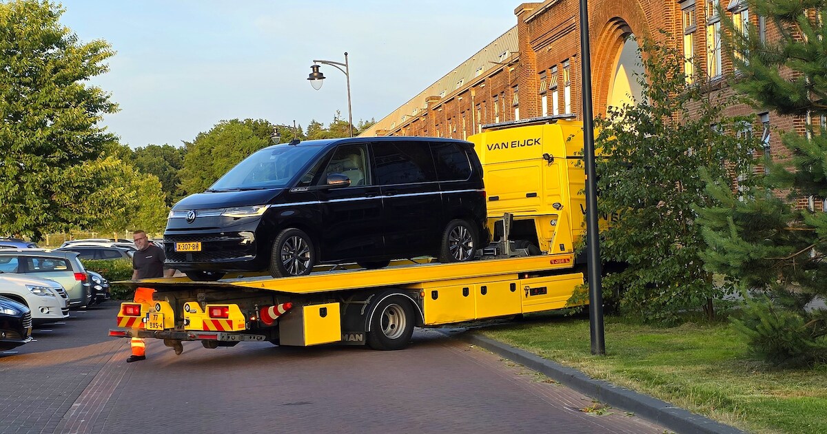 Busje van 85.000 euro ‘verdwijnt’ tijdens proefrit, politiehelikopter ...