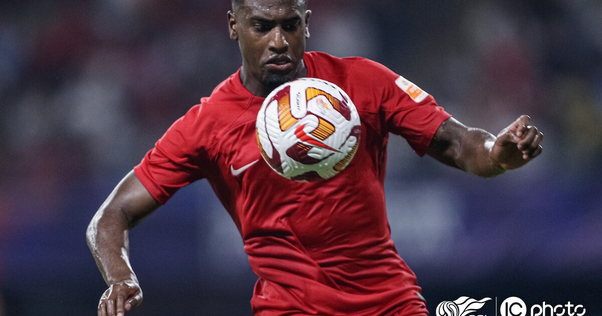 Niet Wout Weghorst of Xavi Simons, maar Tyrone Conraad kan meest ...