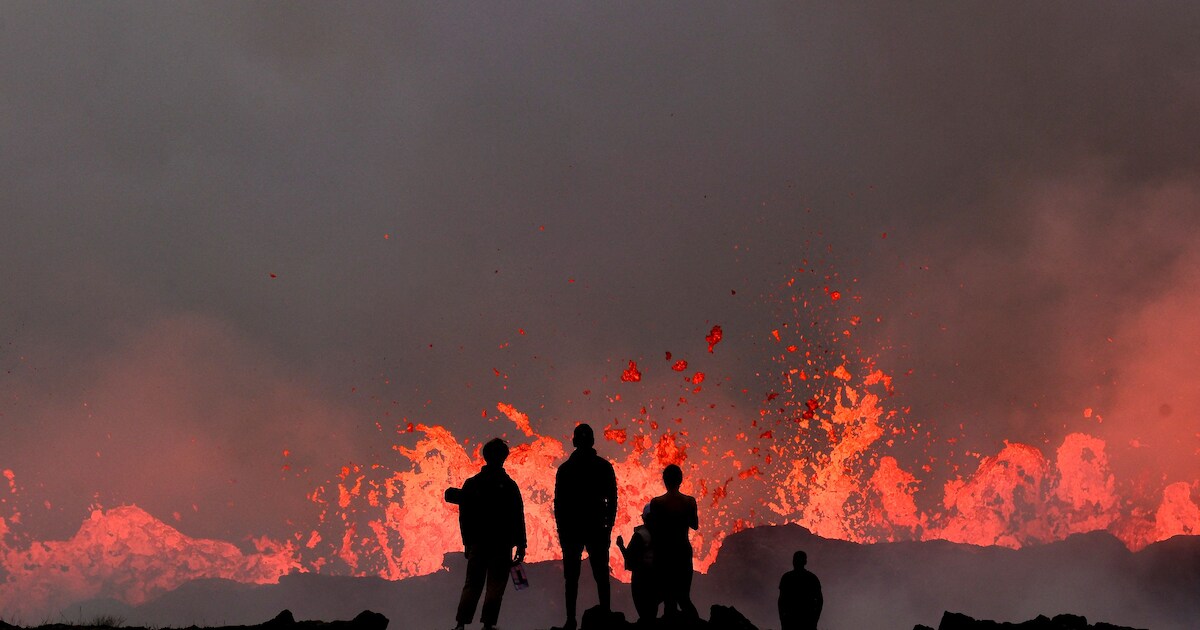 Vulkaanuitbarsting IJsland trekt bekijks, maar mensen moeten oppassen ...