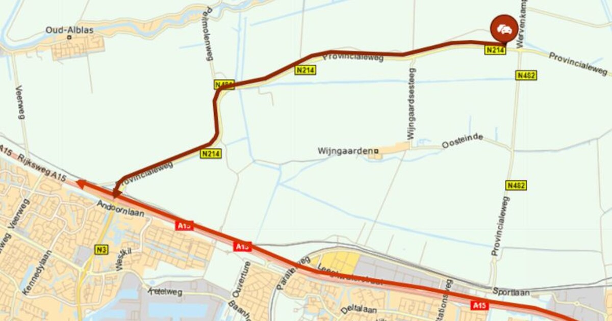 Vertraging op N214 door afsluiting van A15 | Regio | AD.nl