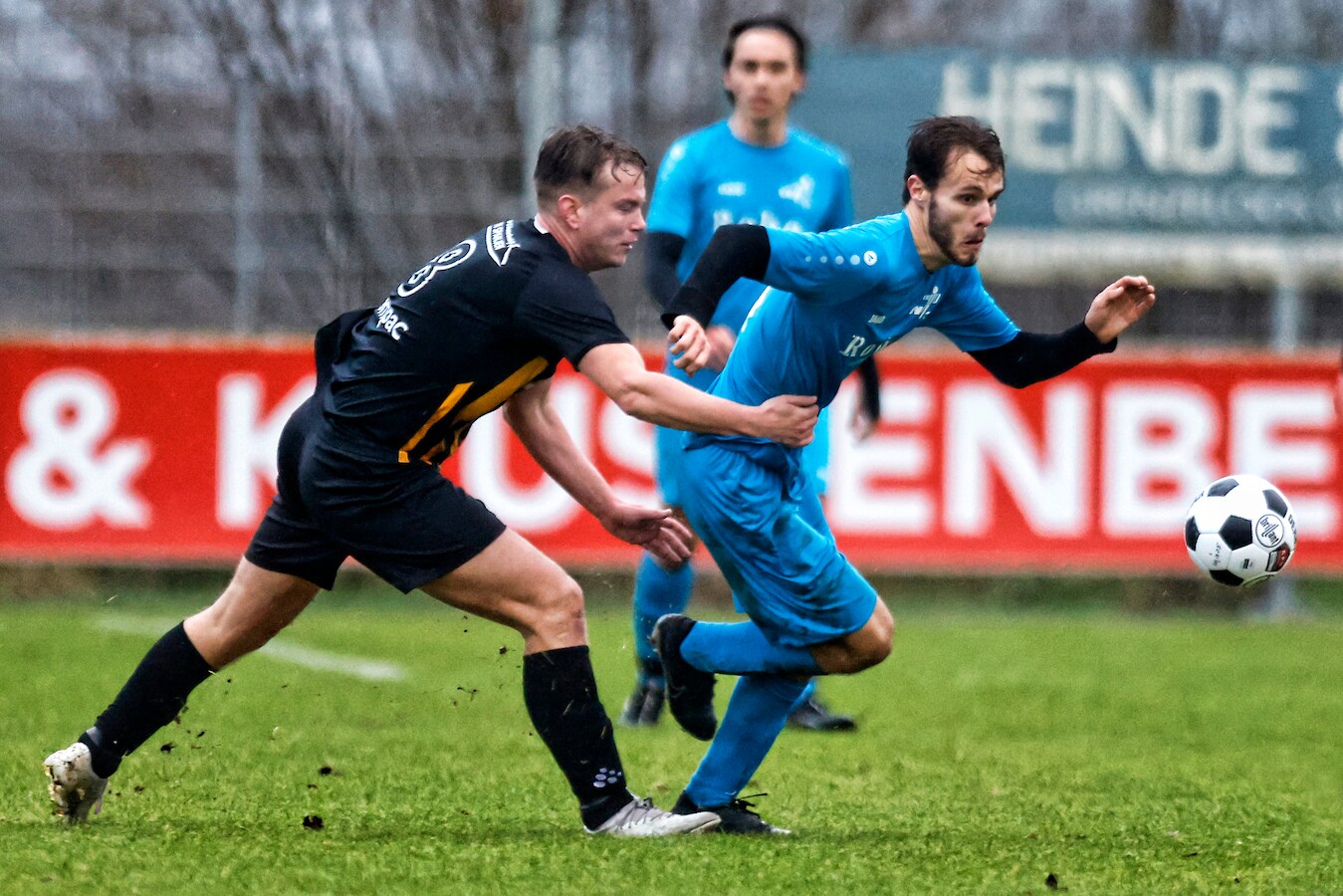 Twee maanden na herseninfarct staat Ido (24) weer op het voetbalveld ...