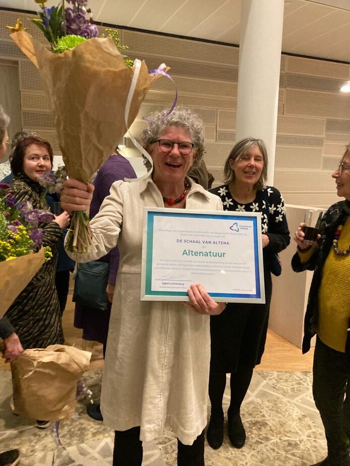 De Schaal van Altena naar de vogelwerkgroep van Altenatuur: ‘Deze prijs ...