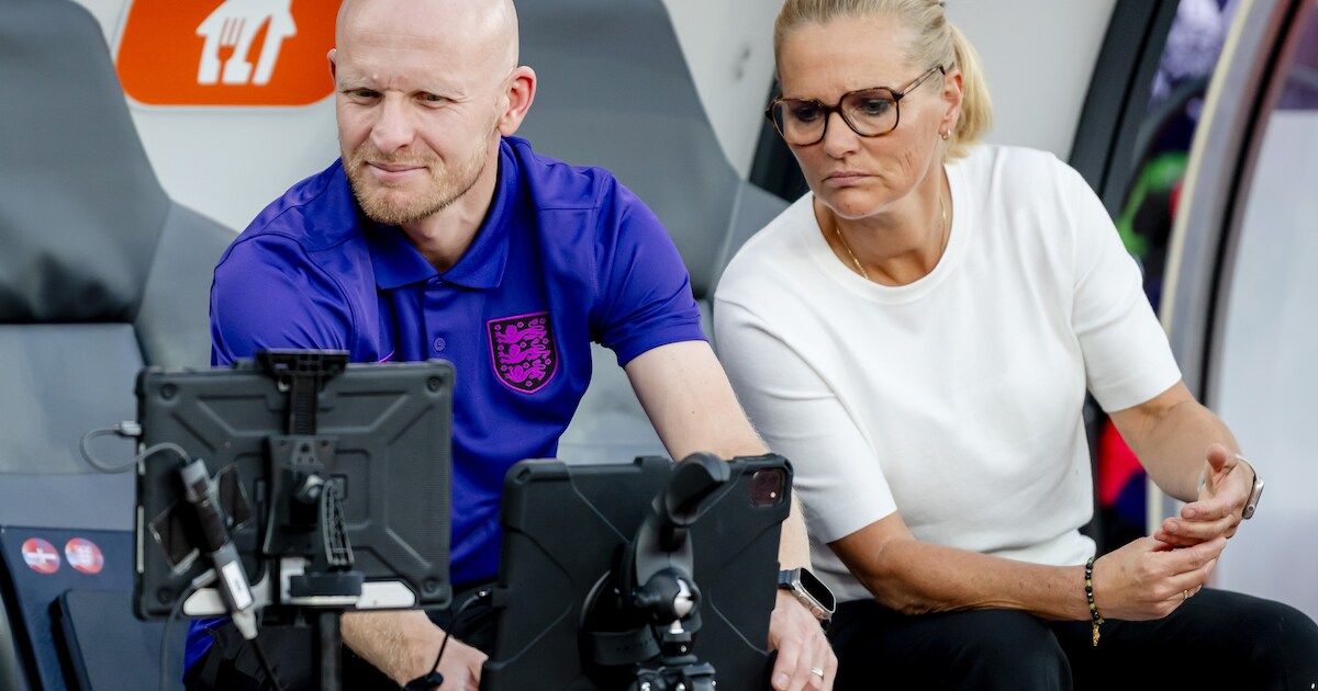 De toekomstige bondscoach van Oranje laat Engeland schitteren: ‘Hij ziet het spelletje anders ...